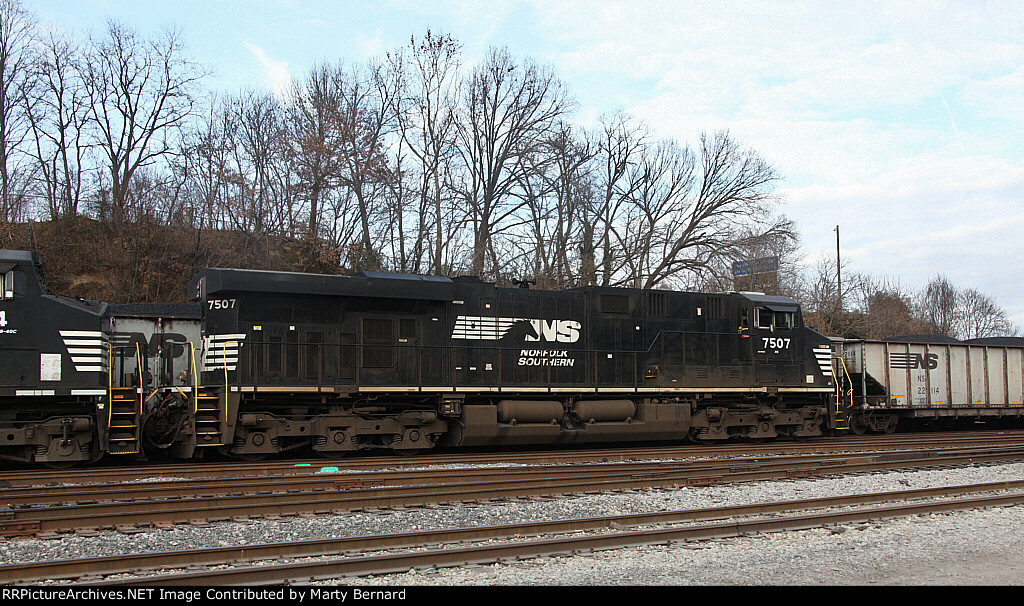 NS 7507 Really Looks Long From This Angle